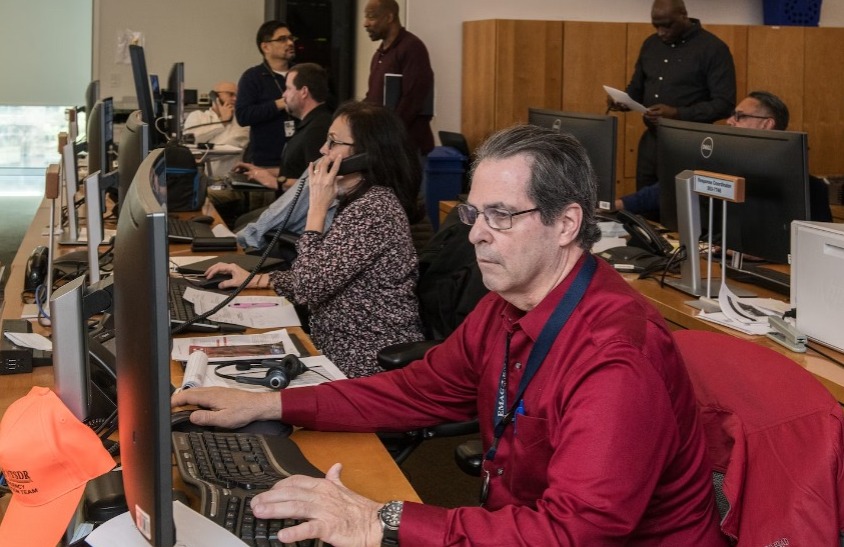 AGENTE DE CONTACT CENTER - Pilos